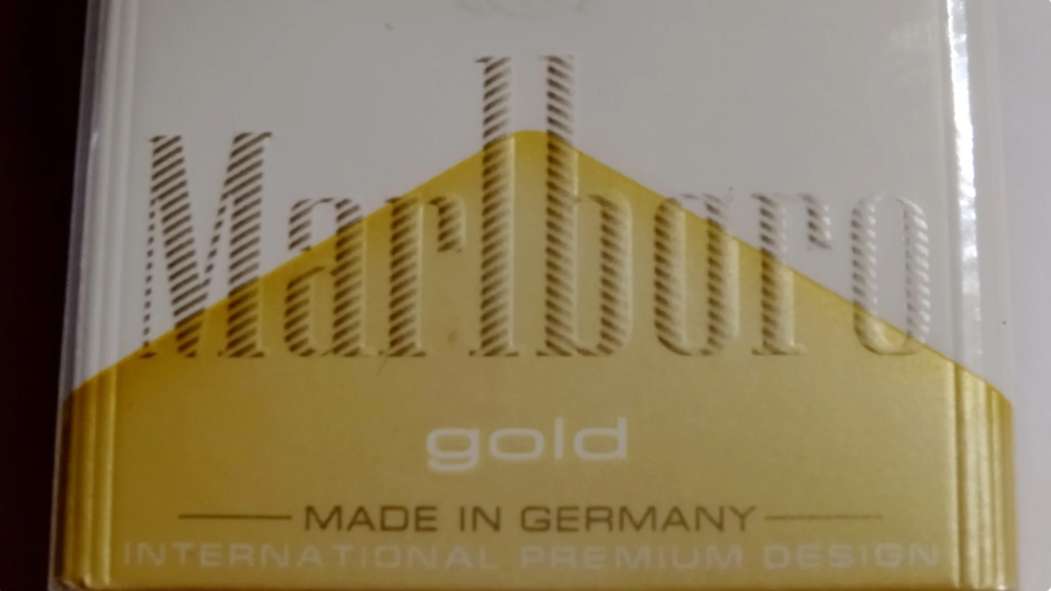 Comparative tasting of Marlboro cigarettes. - Cigsspot